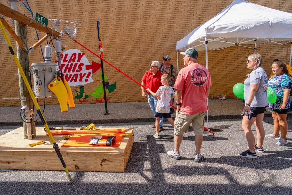 New HEC Energy Exhibit Opens at Explore More Discovery Museum ...